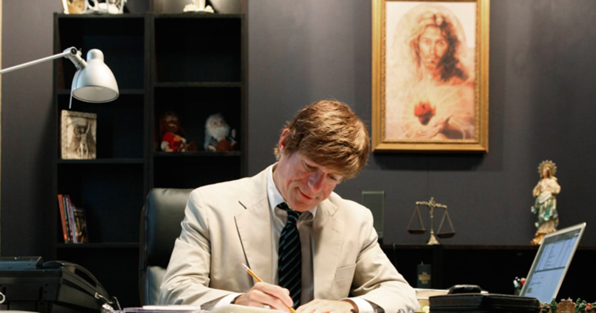 Catholic bloggers aim to purge dissenters