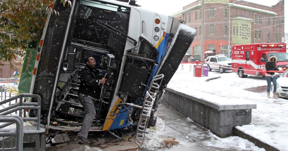 Winter storms build ahead of Thanksgiving travel