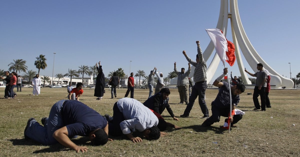 Bahrain protesters reclaim central square