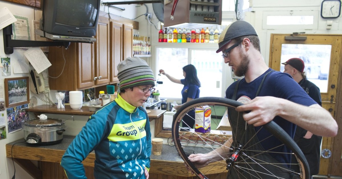 Growing number of bike cafés gear up to serve cyclists