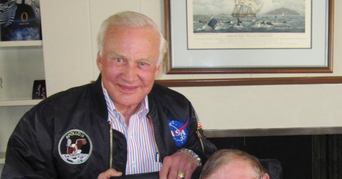 Hawking, Aldrin join up to plot humanity's future in space