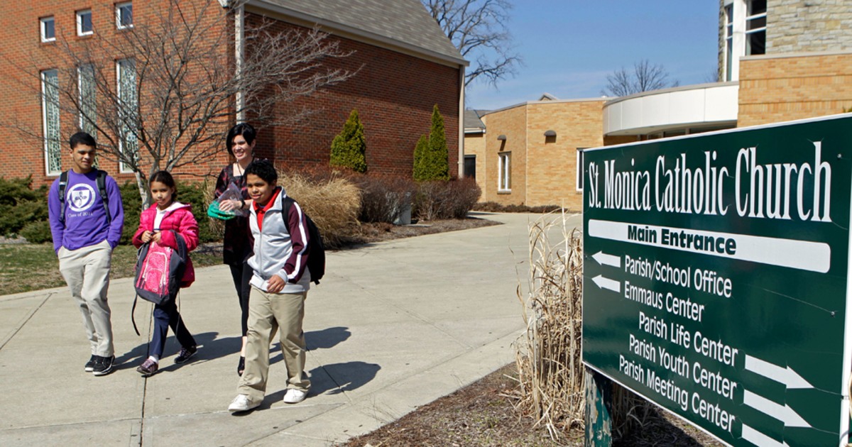 Indiana GOP pushes ahead with school voucher program