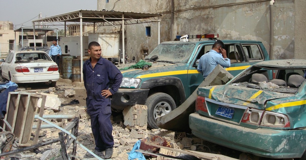 Deadly car bomb targets police in central Iraq