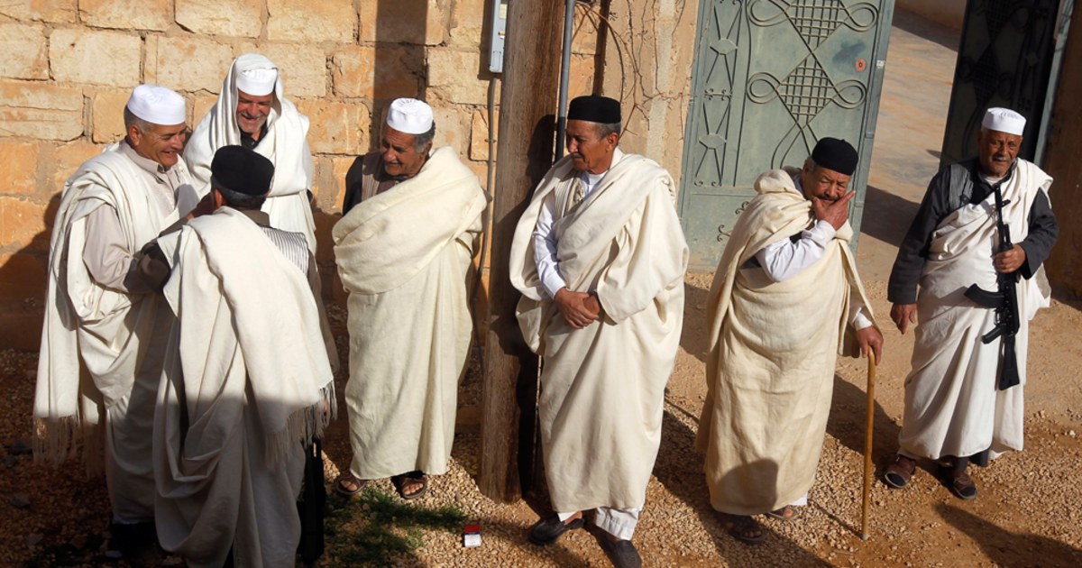 Gadhafi, rebels vie for loyalty of Libyan tribes