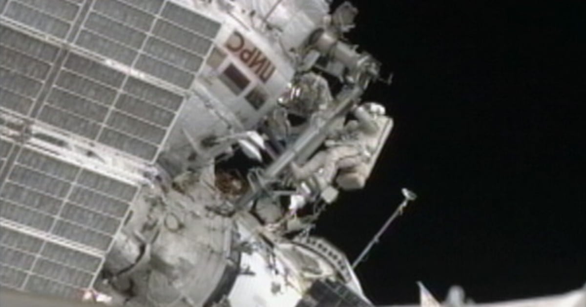 Spacewalkers release satellite with missing piece