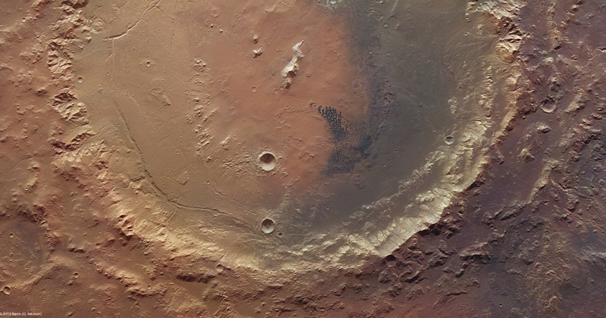 Satellite spots the remains of an ancient lake on Mars