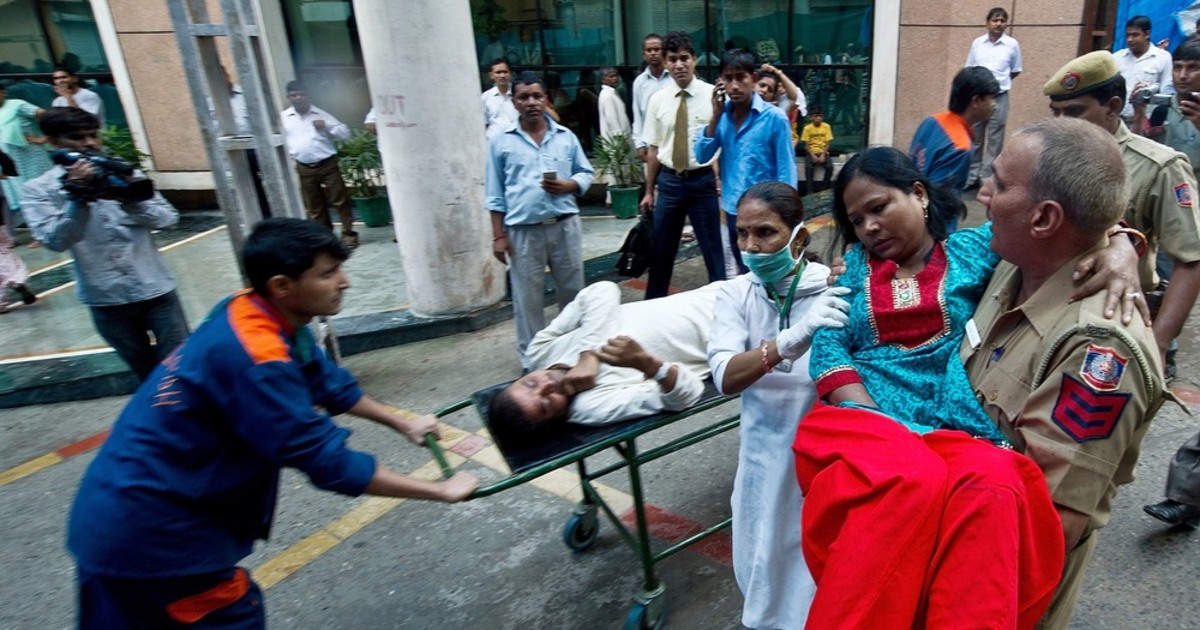 Briefcase bomb kills 11 near India's High Court