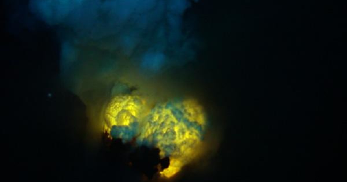Explosive underwater eruptions are deepest yet seen