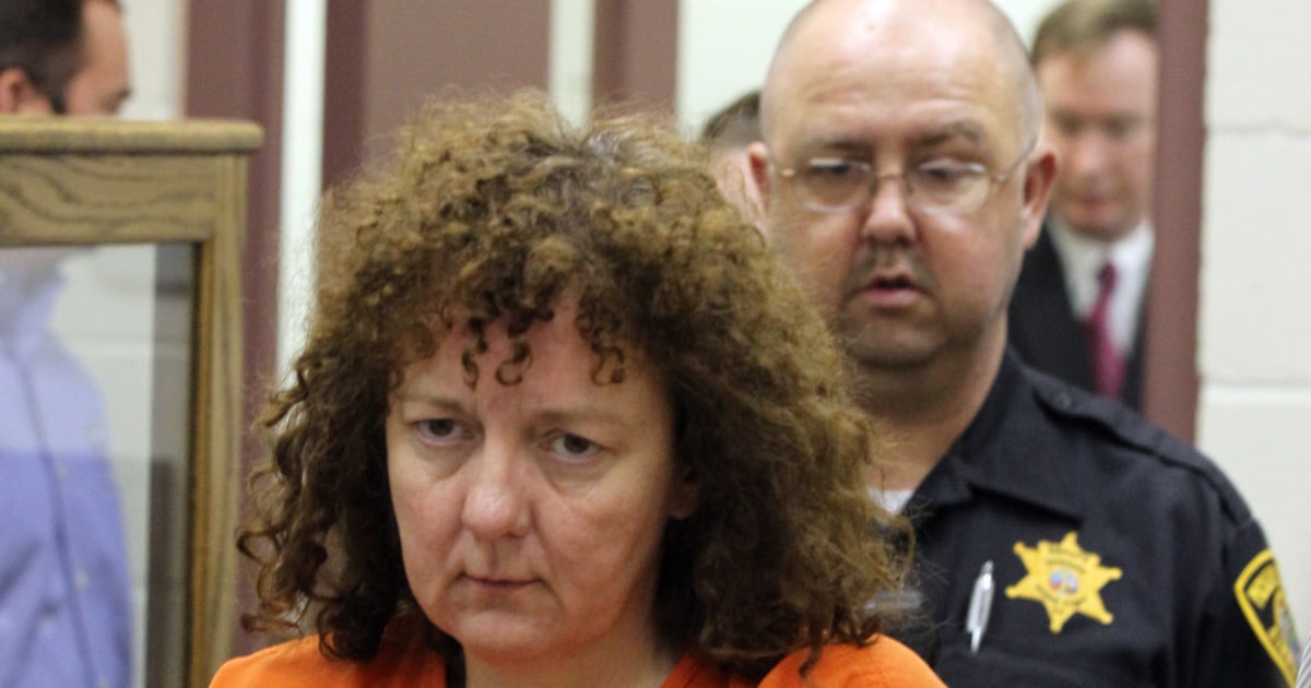 Cops: Mom killed sons for insurance money