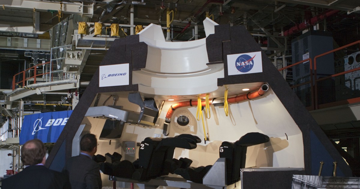 Boeing signs 15-year lease for NASA's space shuttle hangar