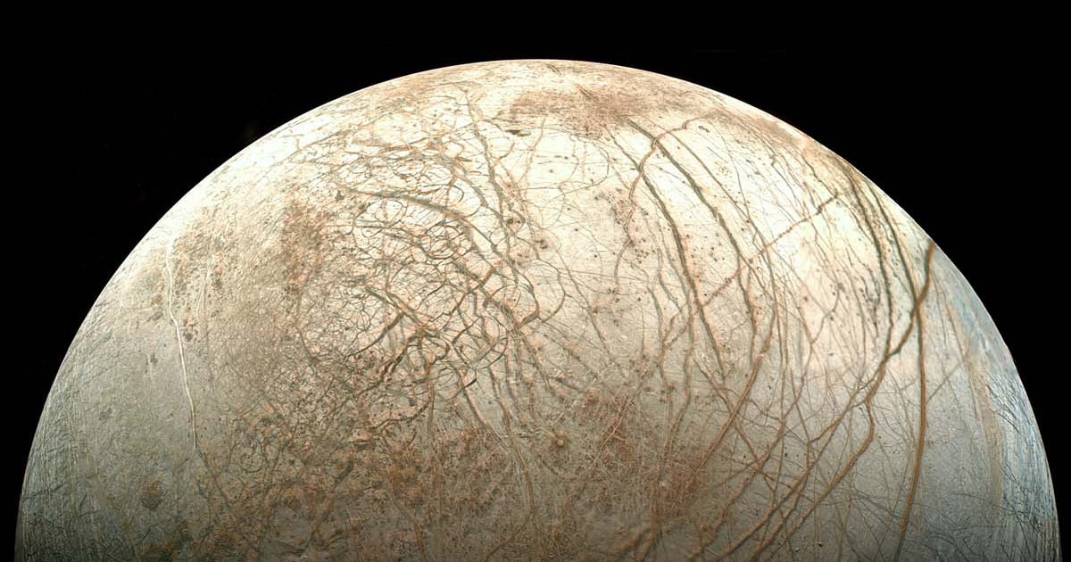 Jupiter moon's ice hints at watery lakes (and life?) below