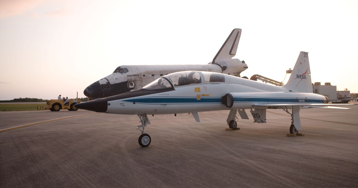 NASA aircraft to take flight for shuttle delivery