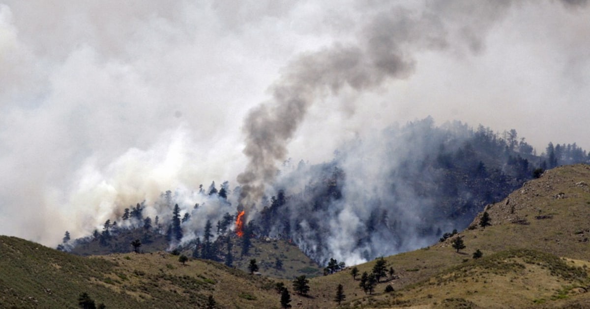 65 homes evacuated near blaze in northern Colo.