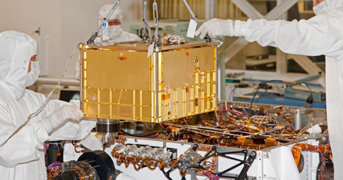 New Mars rover hunts for life by 'cooking' rocks