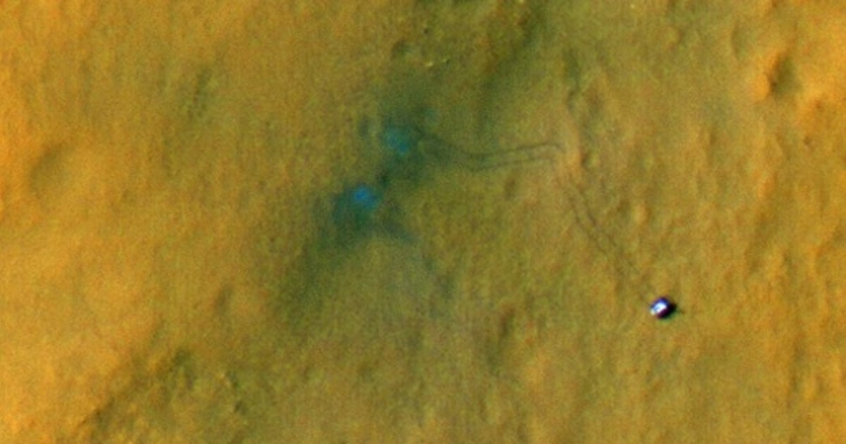 Mars orbiter traces Curiosity rover's tracks from high above