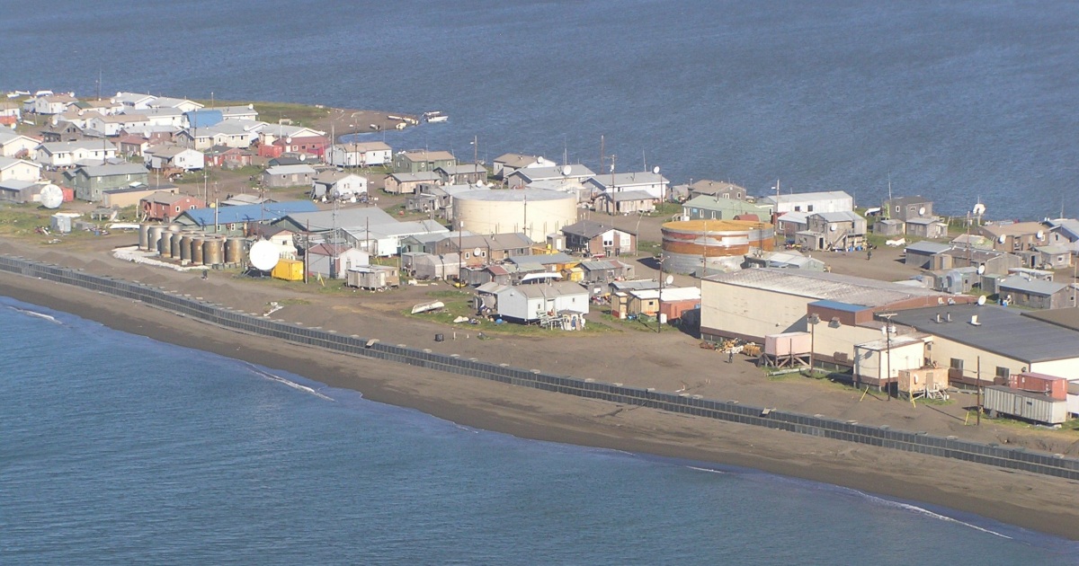 Alaska village short of water as winter approaches