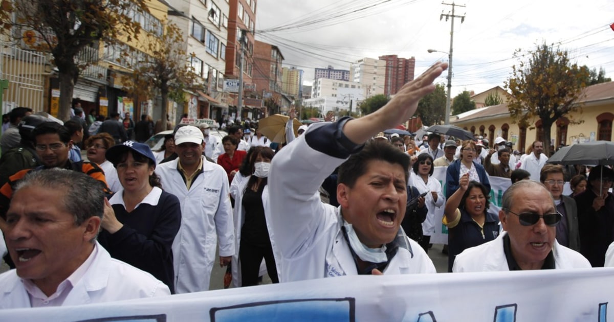 Hunger strike in Bolivia over longer work day