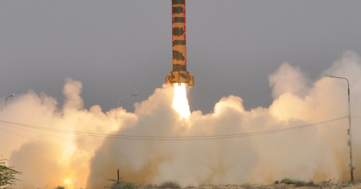 Pakistan test-fires new nuclear-capable missile