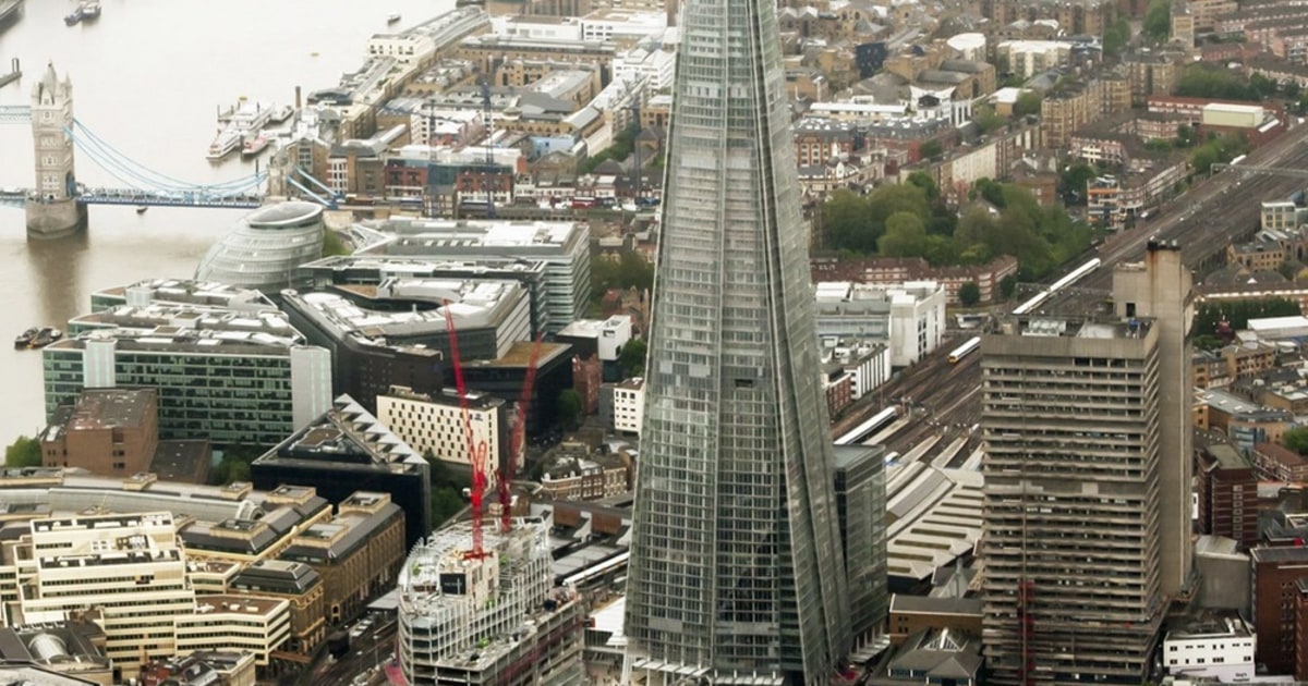 London welcomes record-breaking building