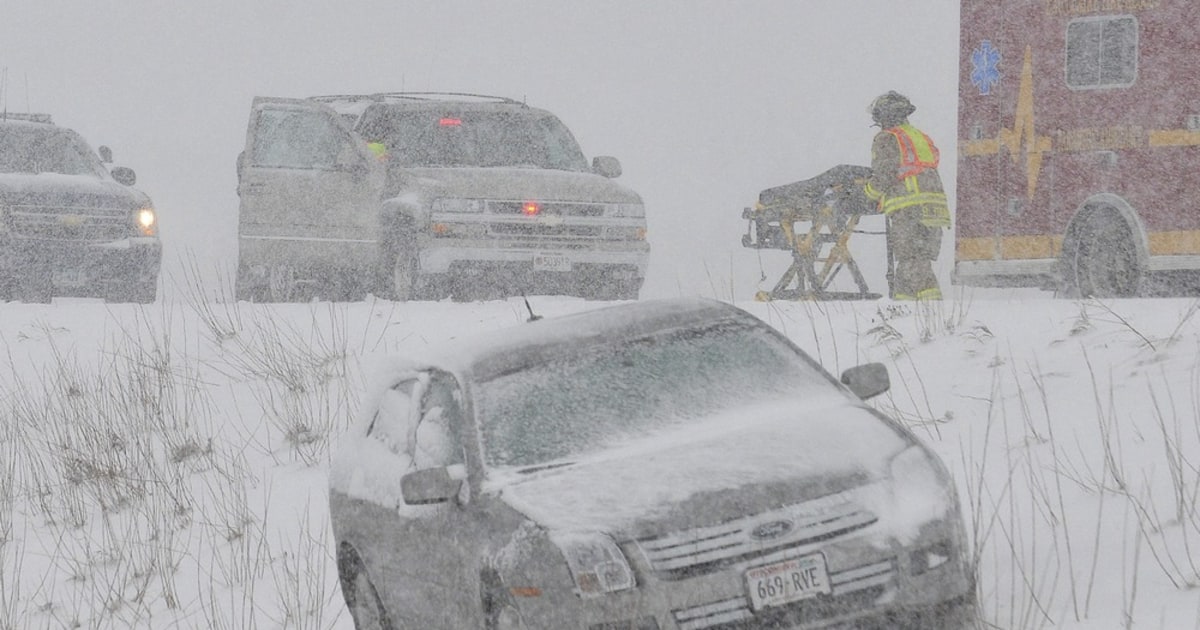 Blizzard slams northern Midwest states