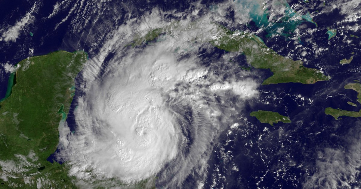 Hurricane Rina gaining strength on path to Cancun