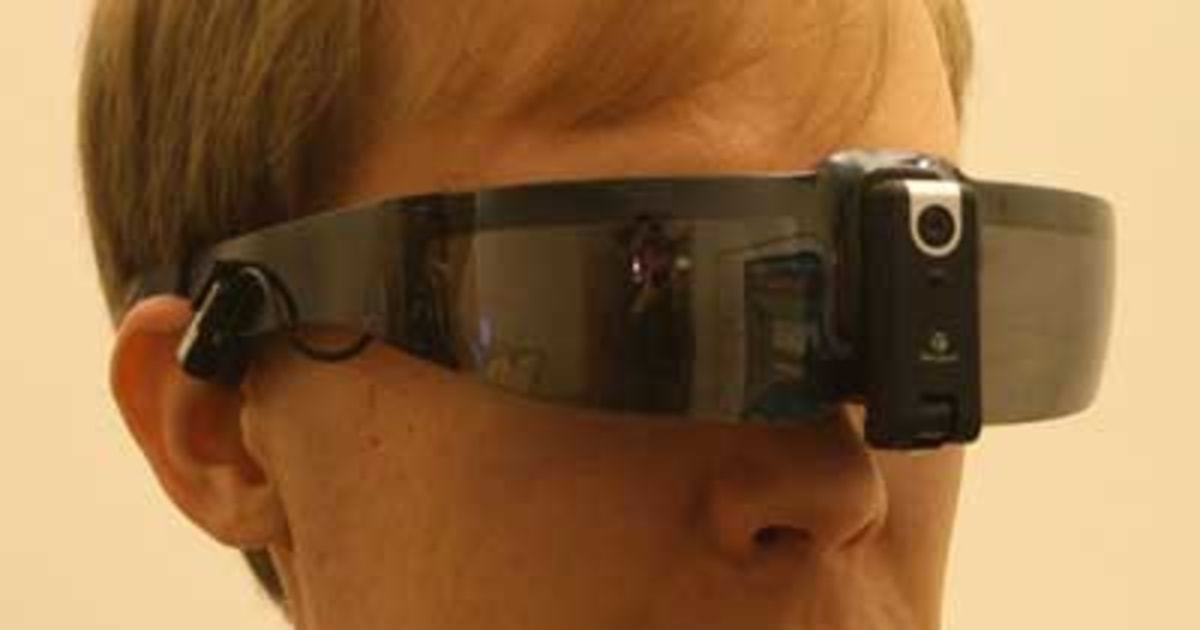 High-tech glasses conduct Internet searches on sight