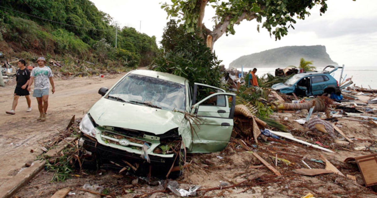 Tsunami strikes Samoa islands