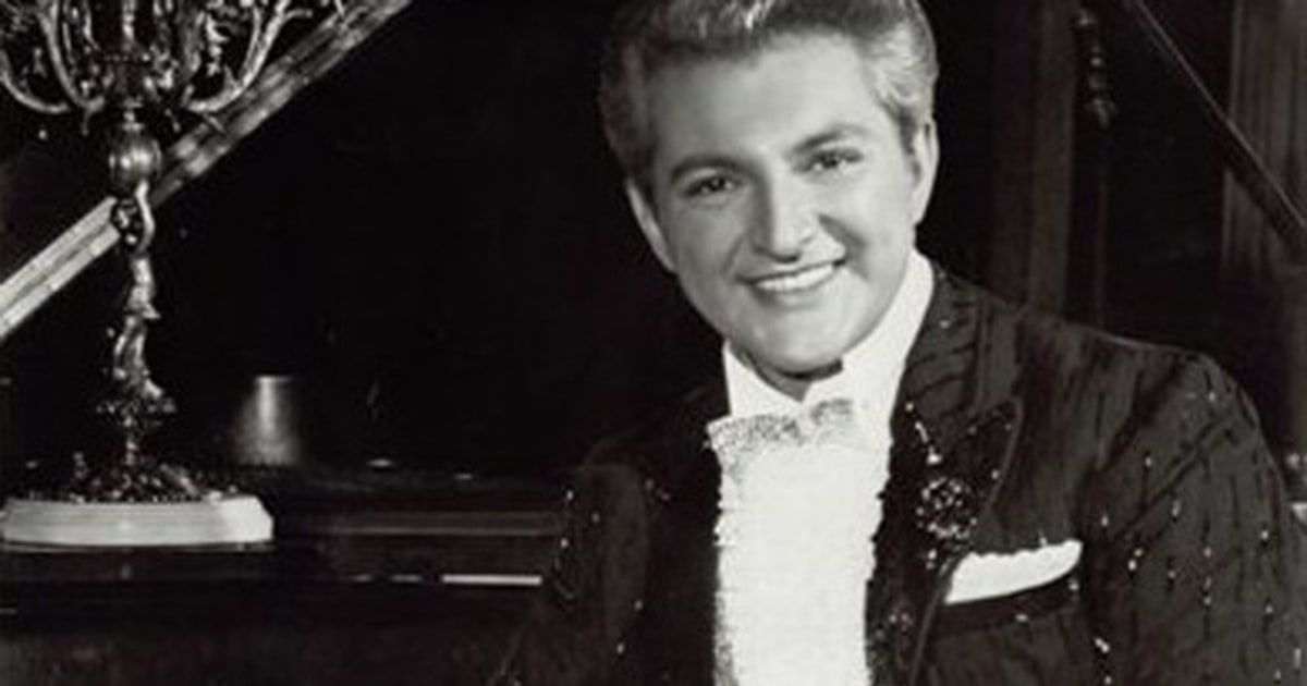 Mr. Showmanship, Liberace.