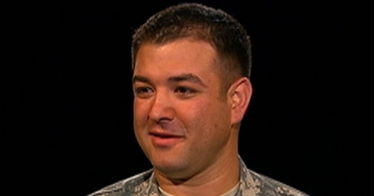 Brian Williams interviews Medal of Honor recipient