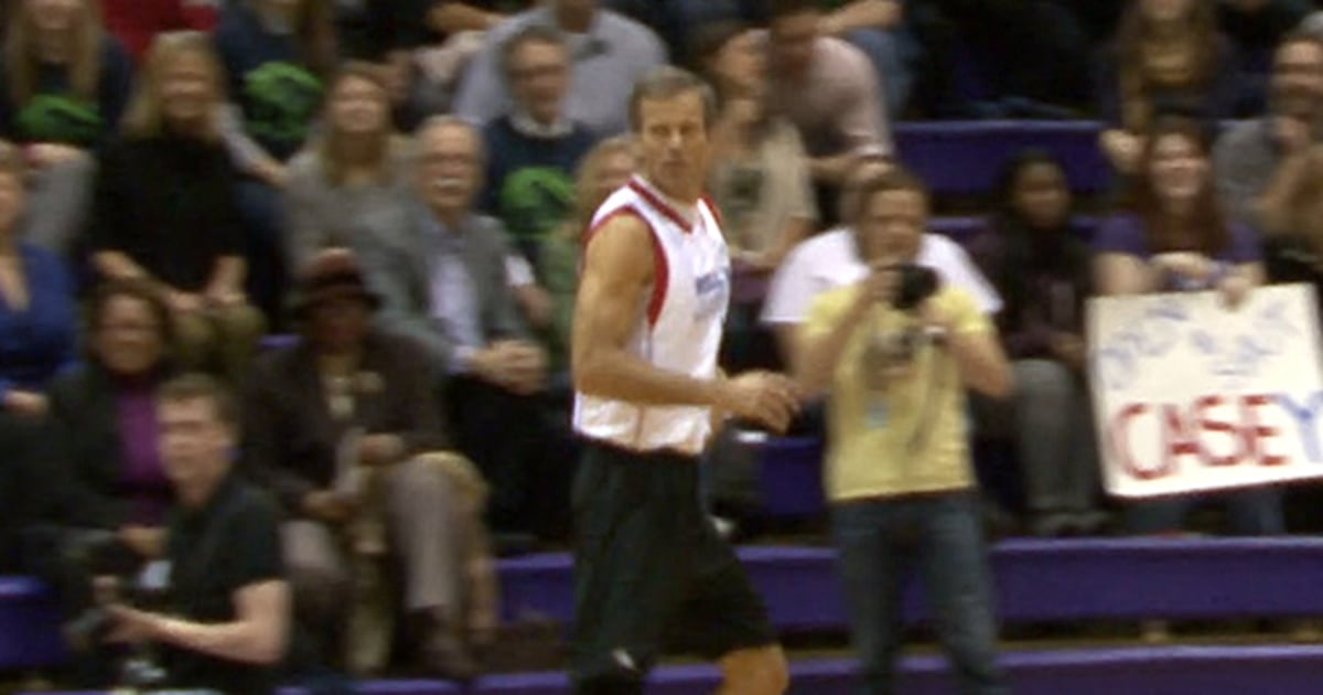 Hoops scores for homeless charity