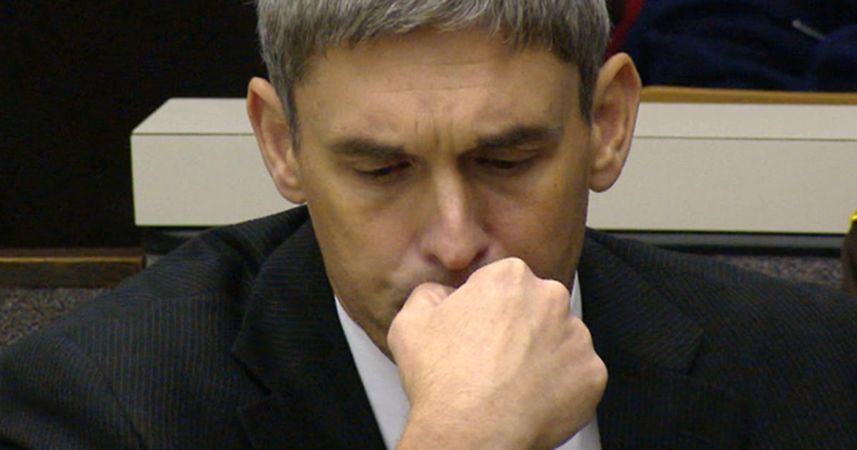 Courtroom reacts to haunting 911 murder call