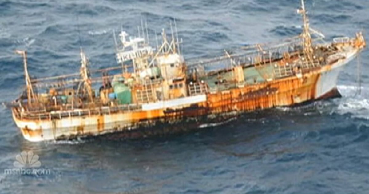 U.S. Coast Guard sinks Japanese ‘ghost ship’