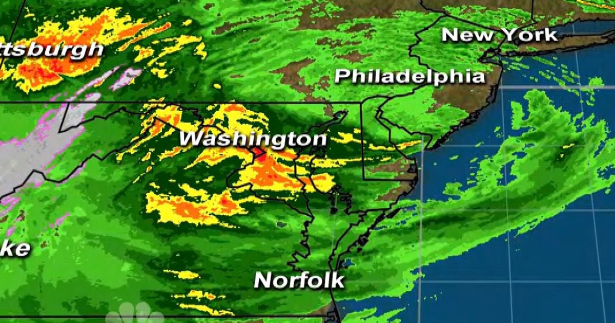 Superstorm Sandy makes landfall, becomes nor'easter