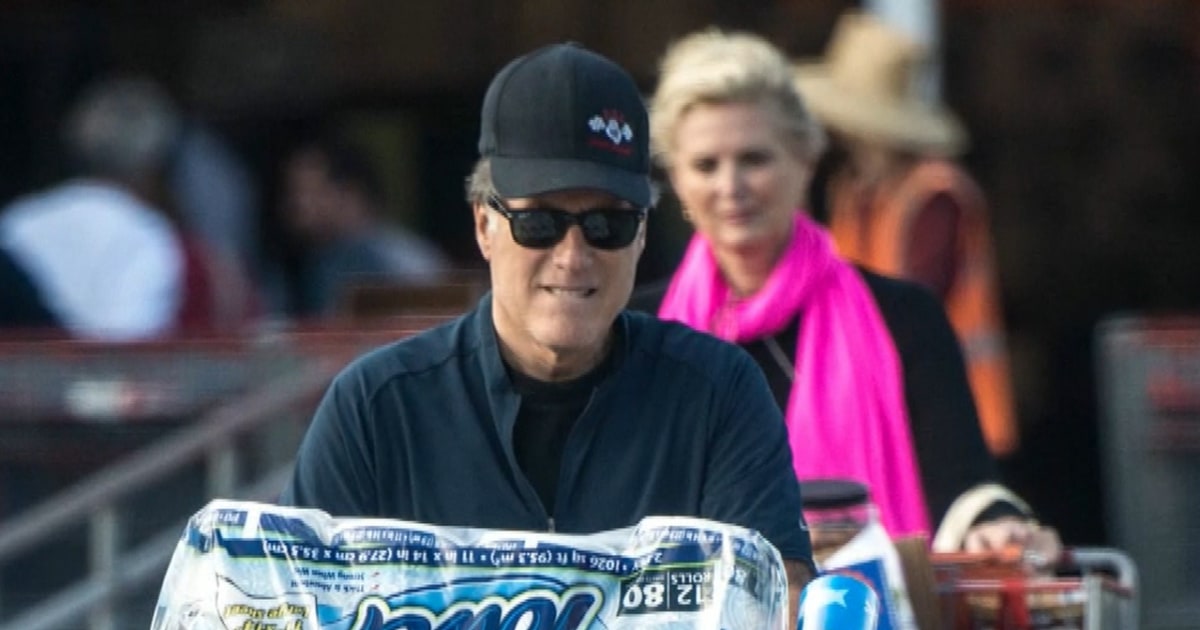 The Romneys shop at Costco