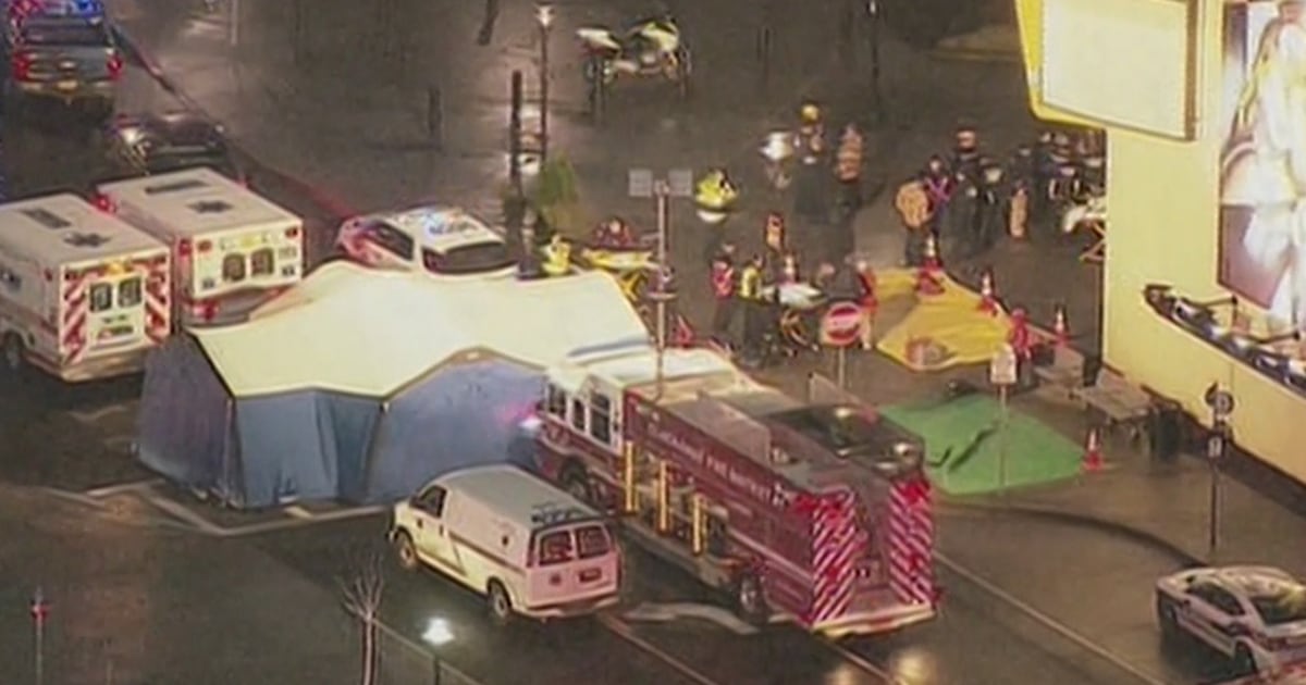 Mall shooting turns deadly in Oregon
