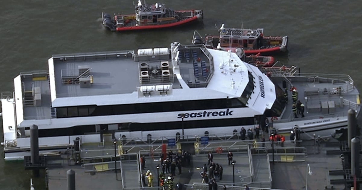 Passengers injured after ferry hits dock in NYC