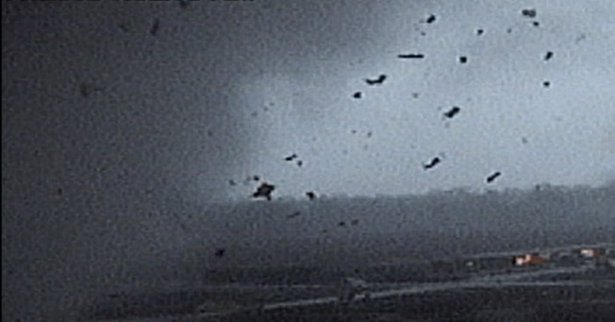 Tornado stirs debris, rips roof in Louisiana