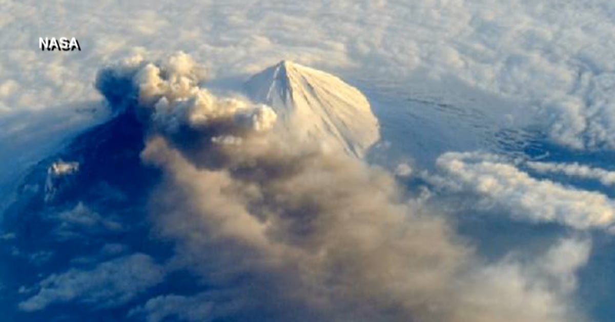 ISS photo shows erupting volcano