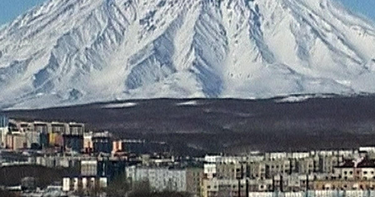 8.2 magnitude quake hits Russia's far east