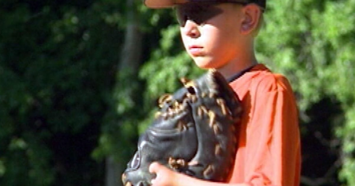 Iowa boy excels at baseball despite handicap