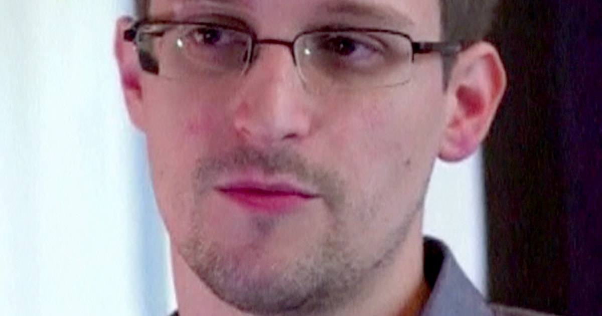 Snowden on the move, US revokes passport