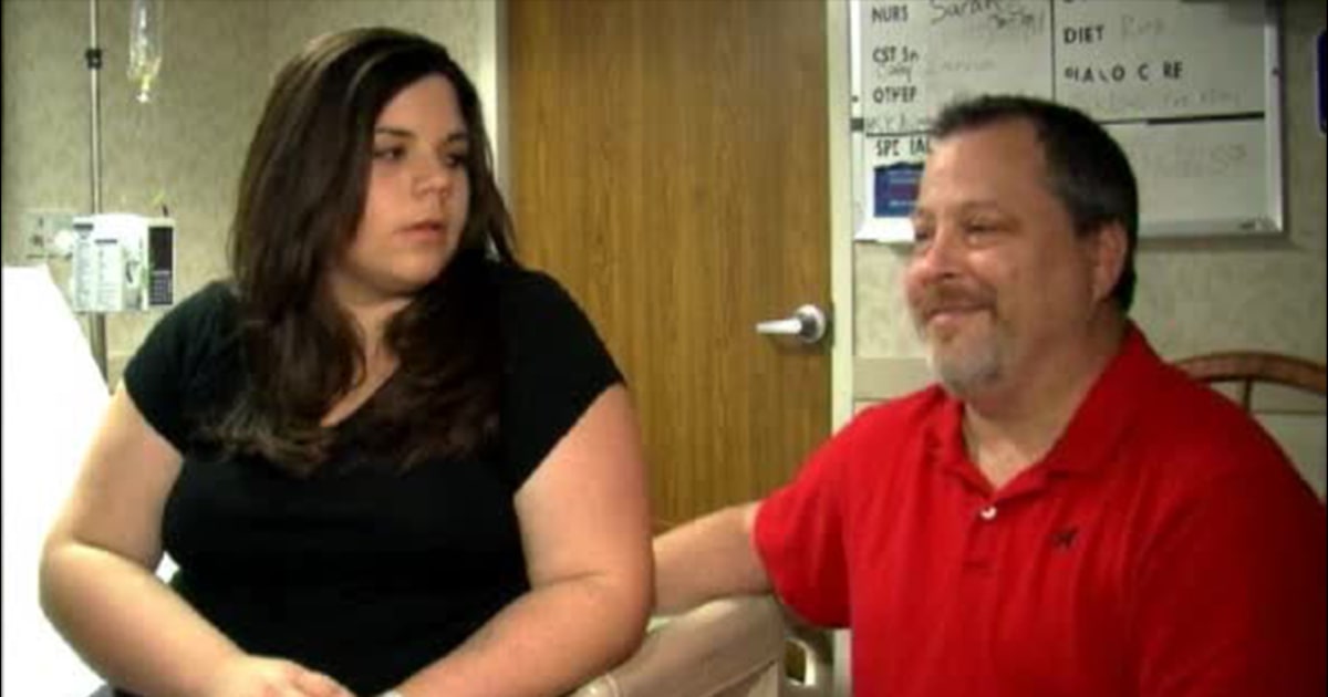Mom gives birth to identical triplets