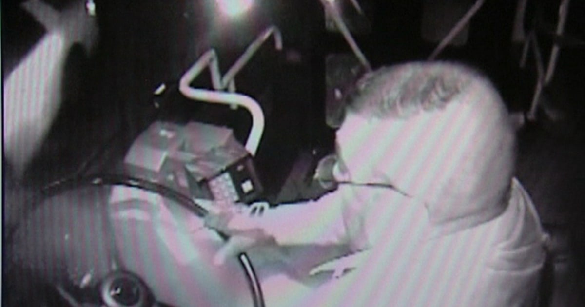 Cameras capture collision from inside bus
