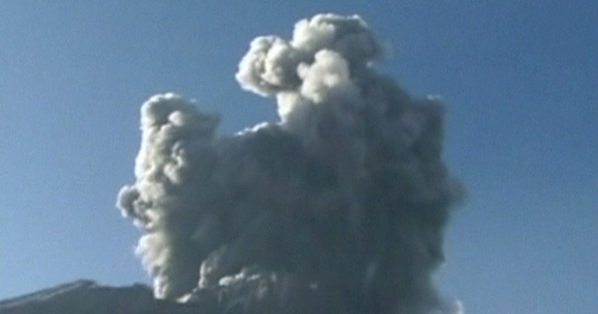 Volcano in Peru erupts for eighth time this week