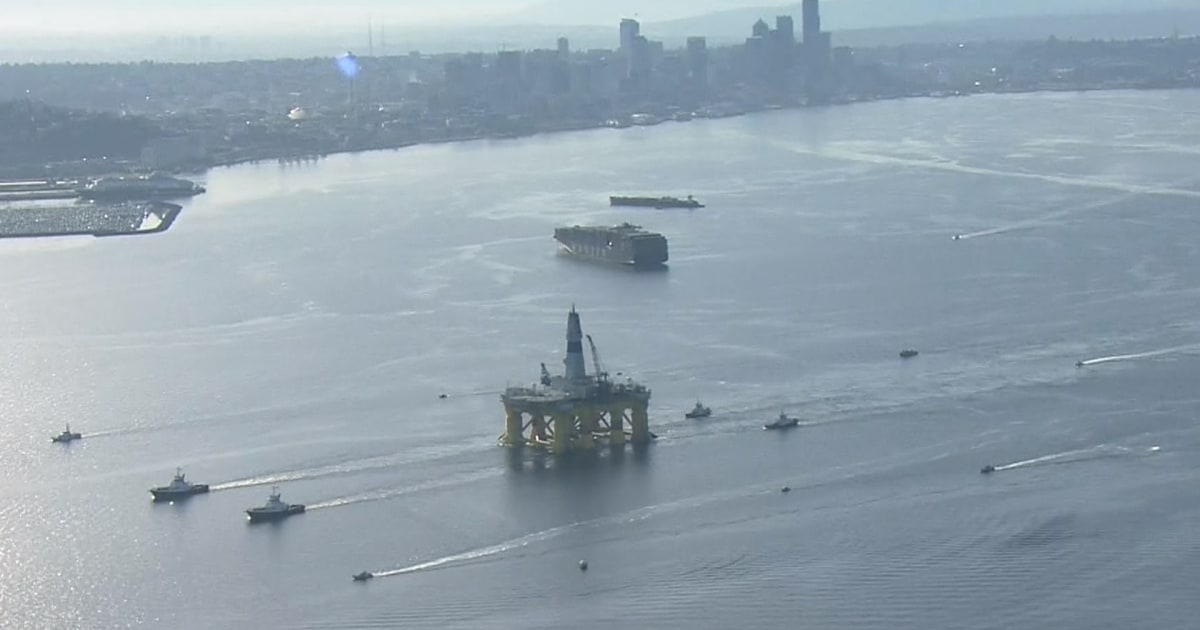 Shell Arctic Drilling Rig Leaves Seattle