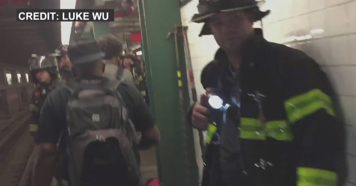 Subway Train Derails in Brooklyn