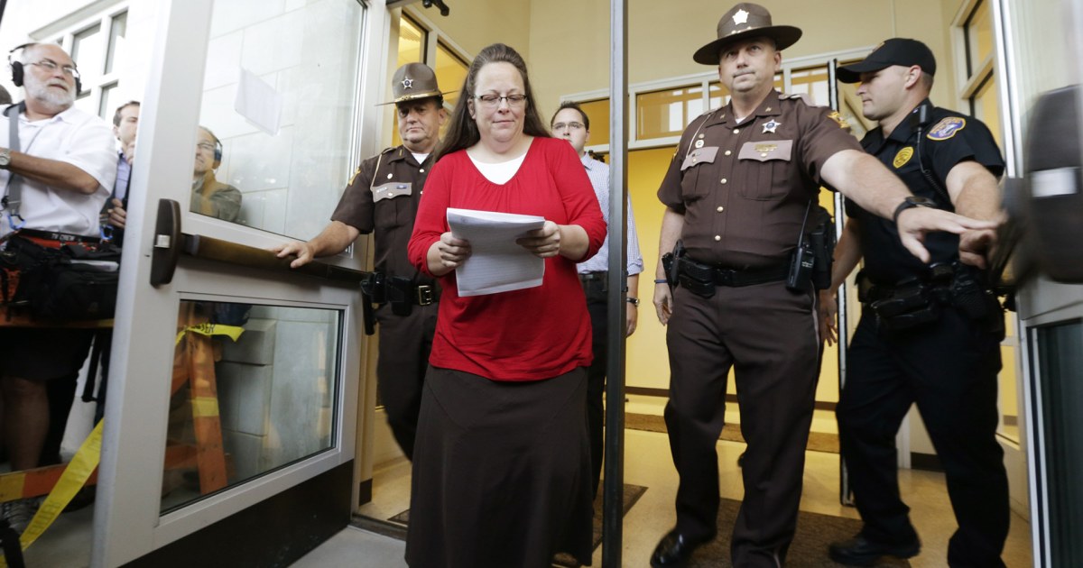Kim Davis Returns to Work, But Standing Her Ground