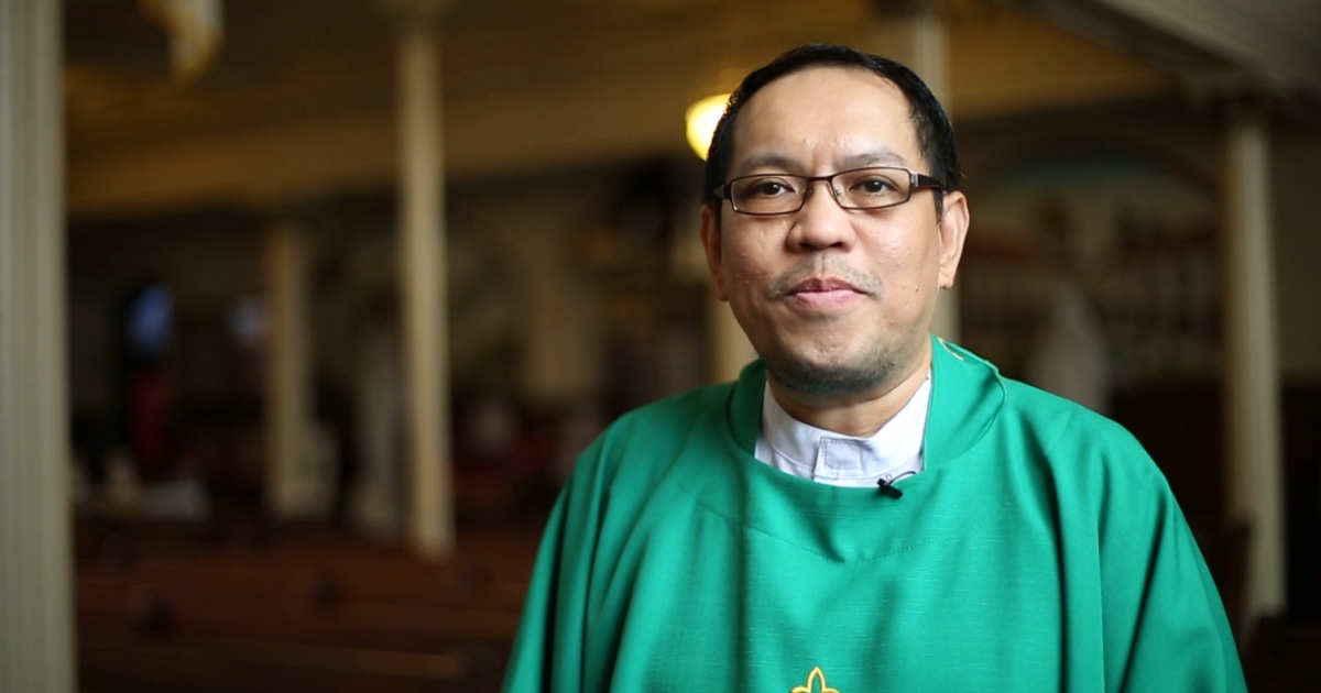 Filipino Church Prepares for Papal Performance