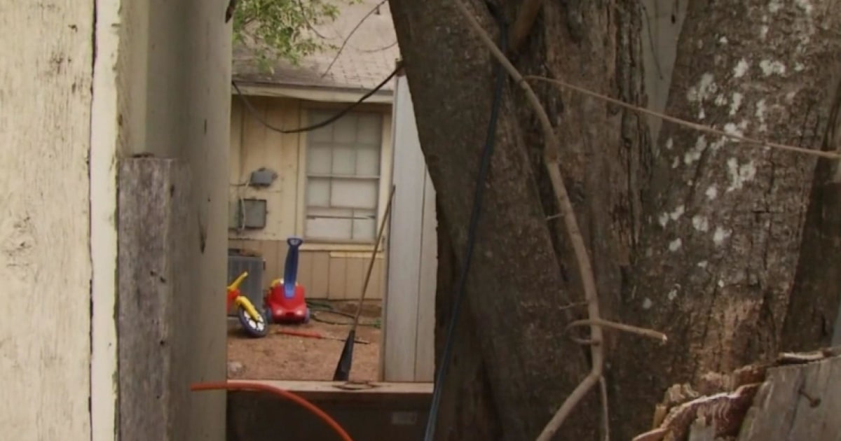 Two Children Found Chained in Texas Backyard