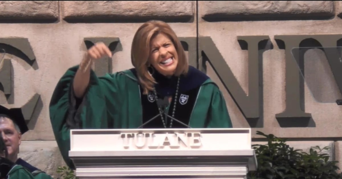 Hoda Hypes Up Tulane Graduation With FloRida